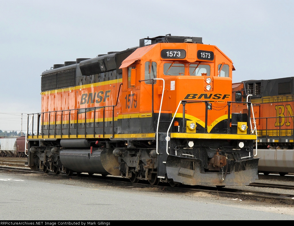 BNSF 1573